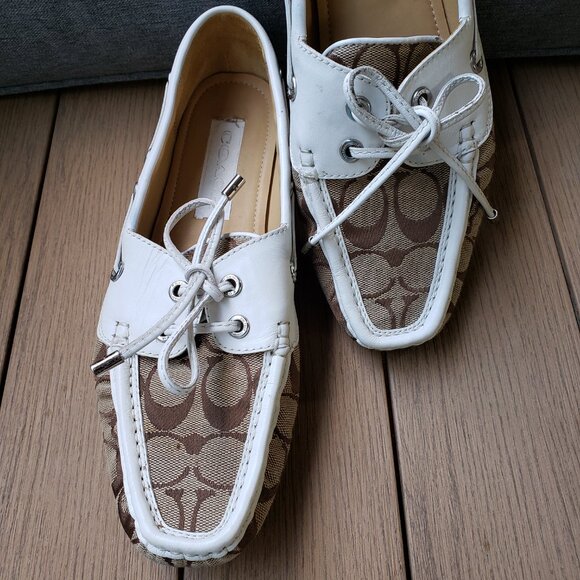 Coach | Shoes | Euc Coach Monogram Logo White Leather Trim Bow Tie ...